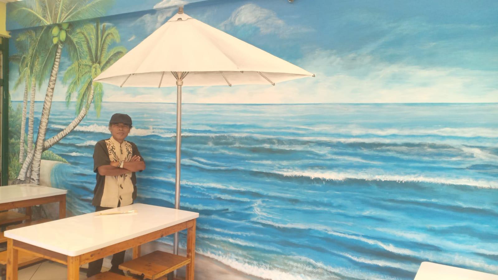 Juventius Jurinto dan Lukisan di Dinding-dinding Itu